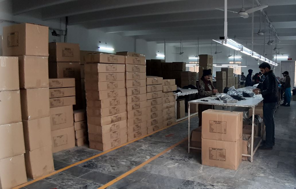 Finishing and Packing| J-Tex Incorporation